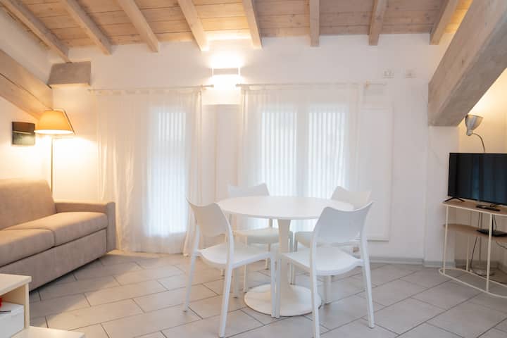 Urban Studio Apartment - Brescia