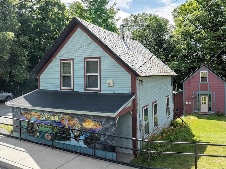 Pet-friendly Near Landmark College, Putney - Brattleboro, VT
