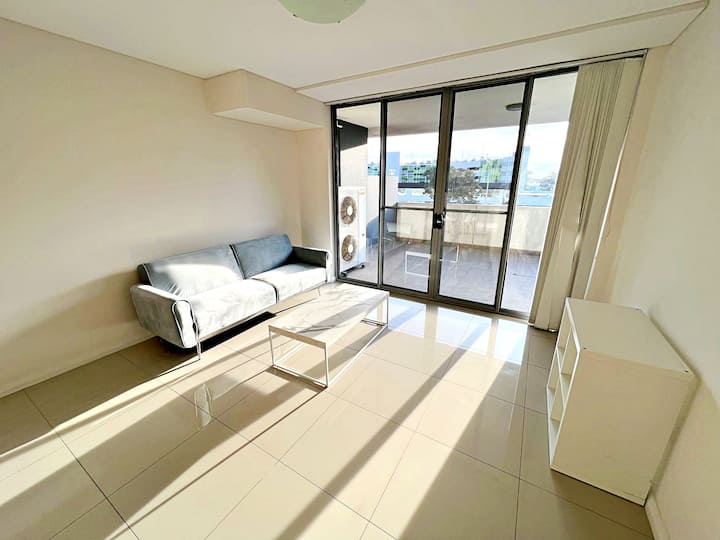 650米至mascot火车站，优质二居室，全屋空调，大落地窗，视野采光好，环境优美。 - Rosebery