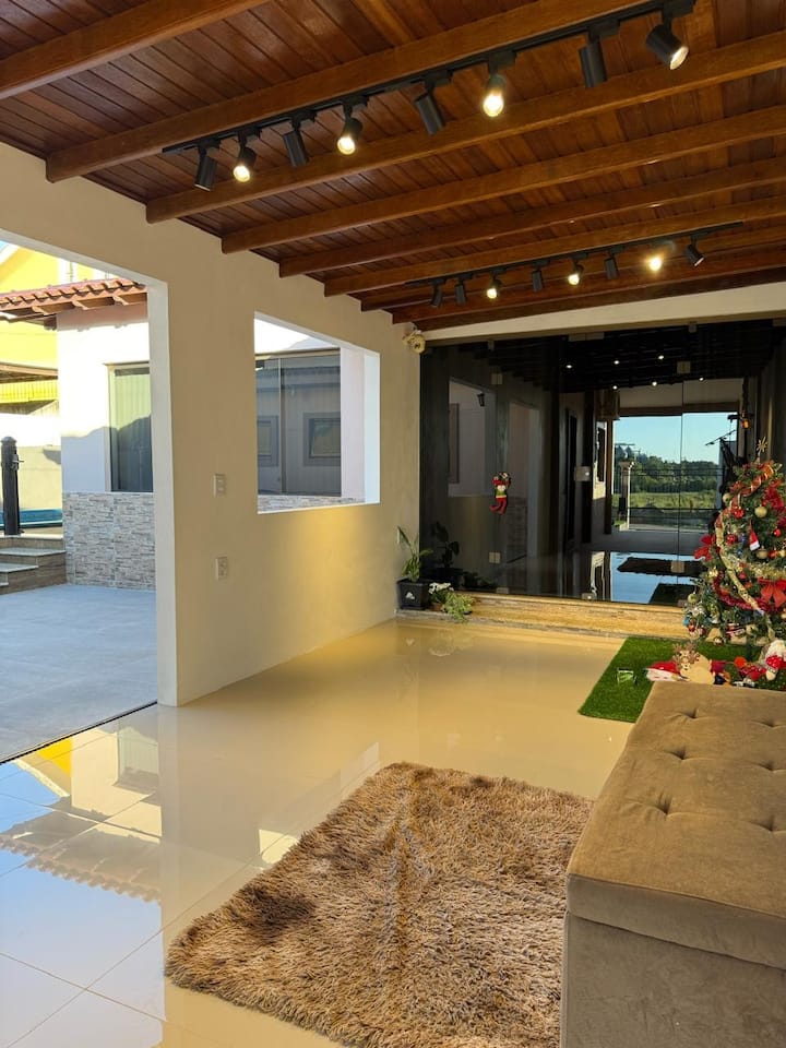 Studio Familiar | Piscina Exclusiva | Garagem - São Gabriel