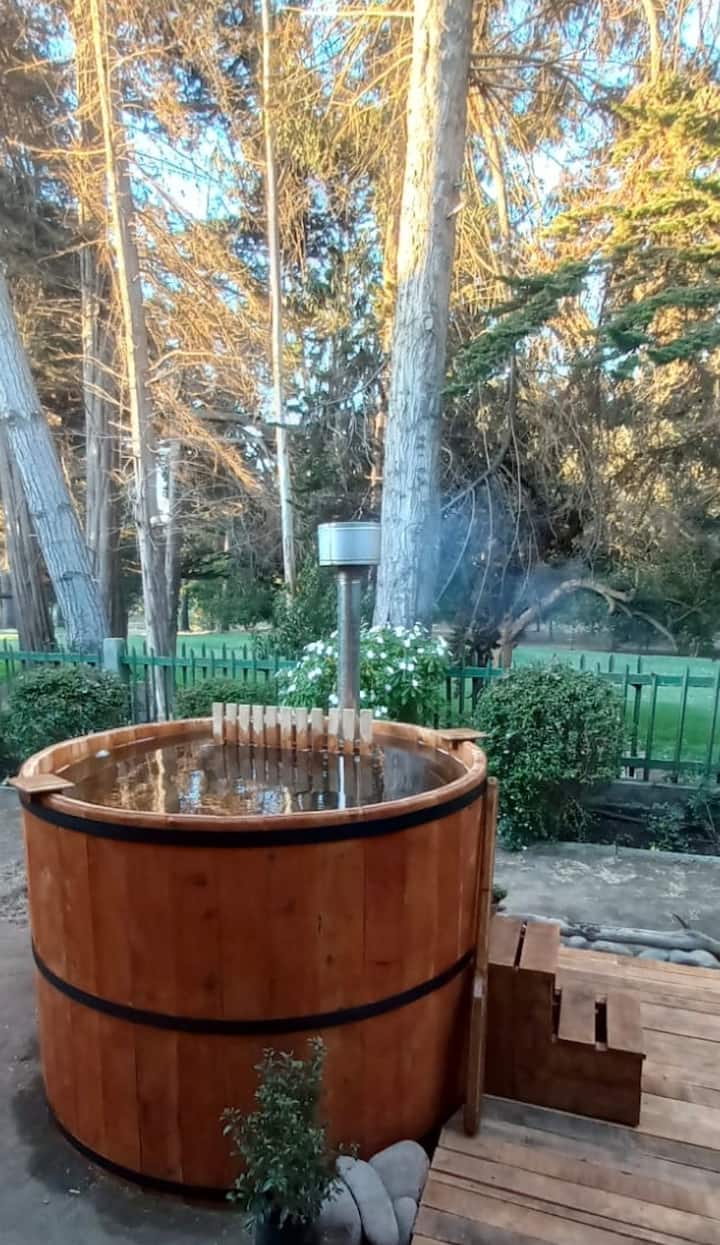 Casona Familiar, Tinaja Caliente Y Vista Club Golf - Santo Domingo, Chile