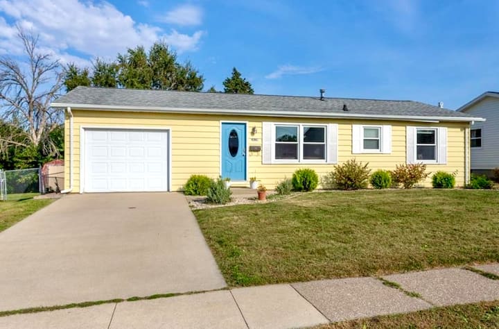 Central 3-bed Cozy Home In Dubuque - Dubuque, IA