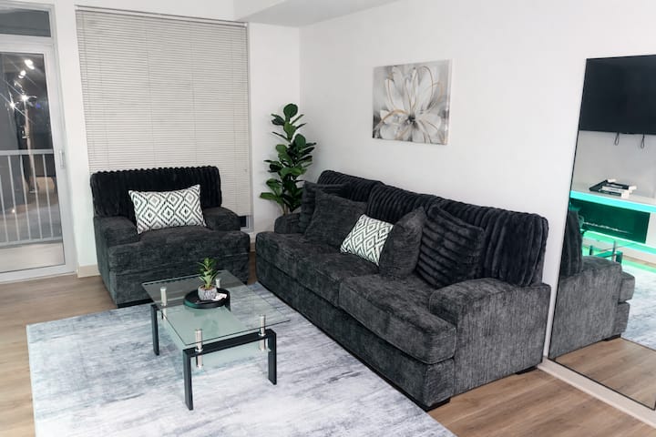 Luxury 2br/2ba In The Heart Of Downtown Cincinnati - Covington, KY