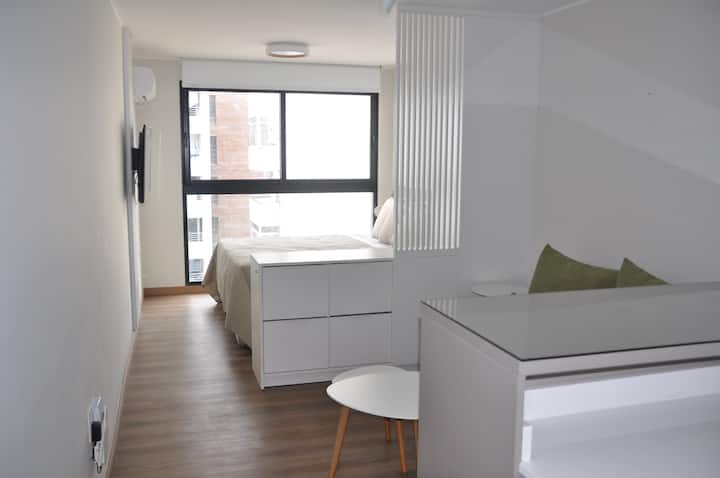 Monoambiente Nuevo En Pocitos. Piscina Y Gym - Montevideo