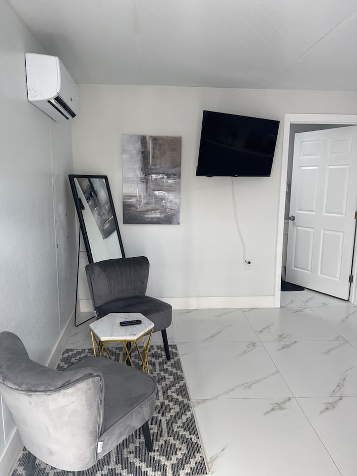 Beautiful 1 Bedroom Studio Located In Miramar - Miramar, FL