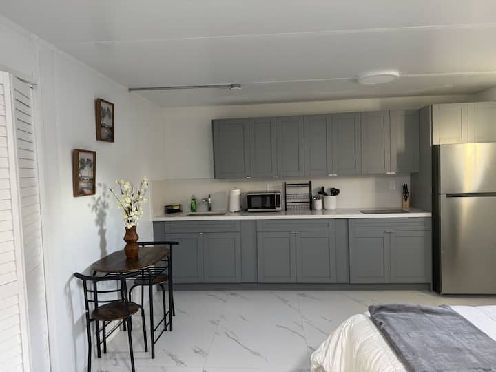 Beautiful 1 Bedroom Studio Located In Miramar - Miramar