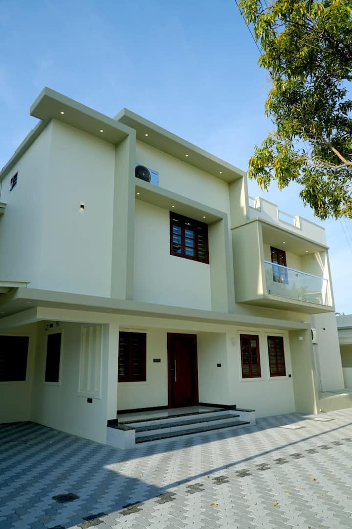 Happy Homes & Villas 1 Near Amrita & Aster - Kochi