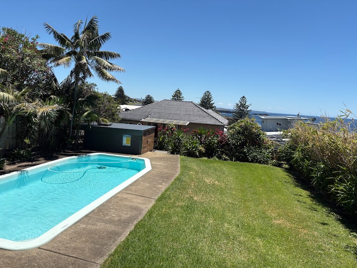 Whispers Of The Blowhole 
Romantic Coastal Retreat - Kiama