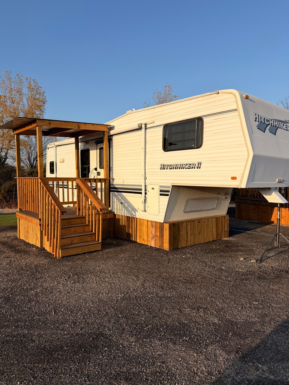 Sunset Hideaway - Campervans/Motorhomes for Rent in Springtown, Texas ...