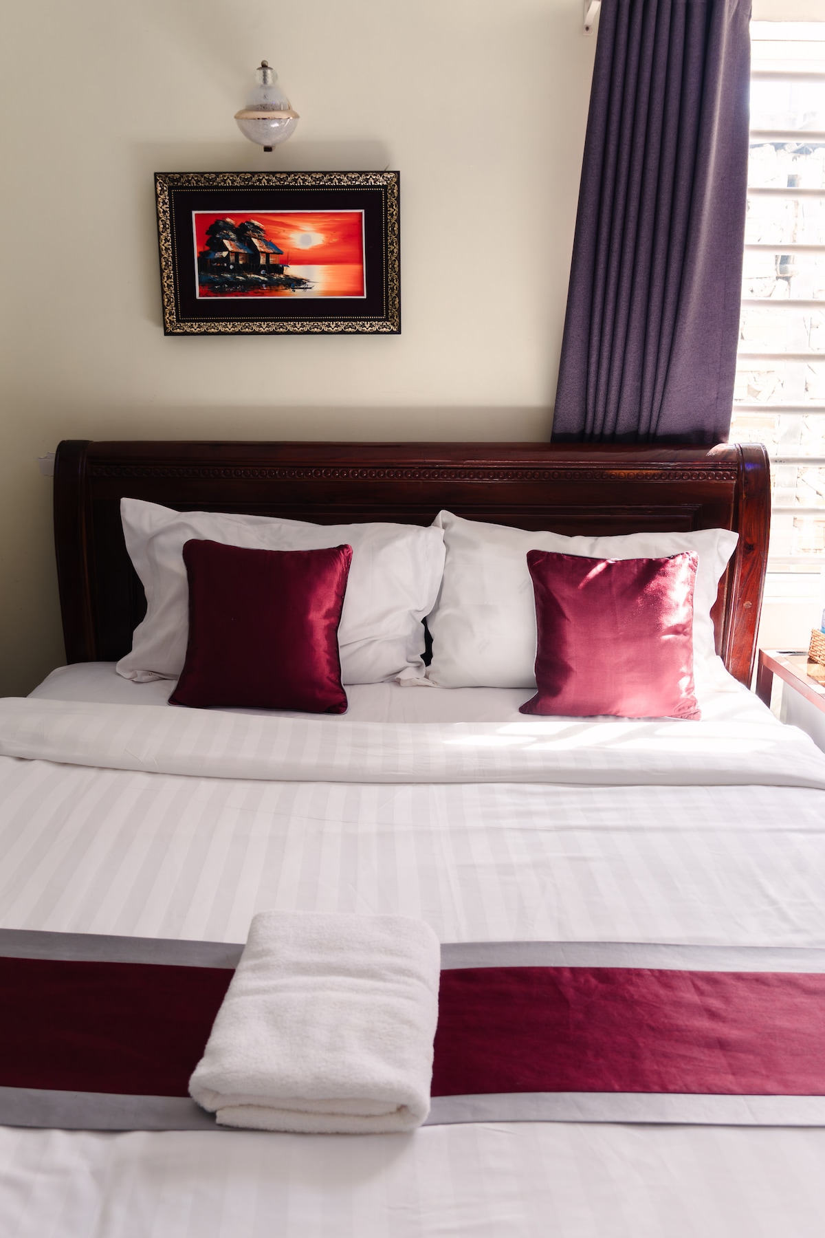 Chambre familiale économique avec ventilateur de la boutique AHHA ...