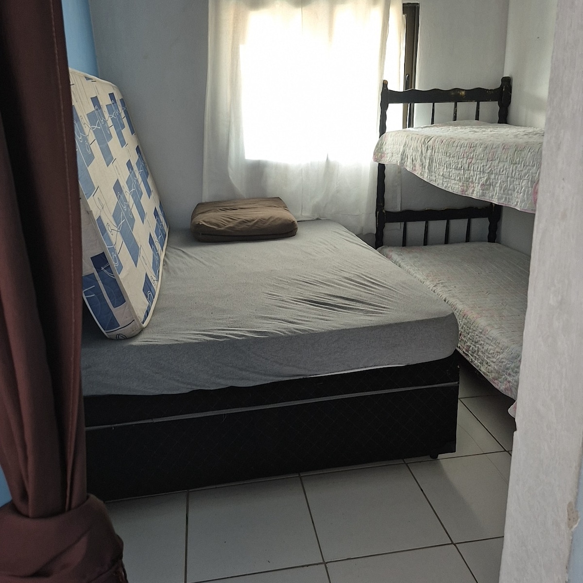 Haus 100 Meter Meer 7 Personen mit Pool - Häuser zur Miete in Matinhos ...