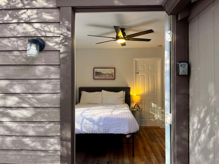 Southwest Sunnyside Suite - Nature Access In Town - Flagstaff, AZ