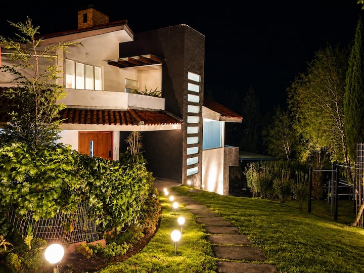 Jardín + Fogata · Casa+suite · Amplia · Grupos 15 - Cañar