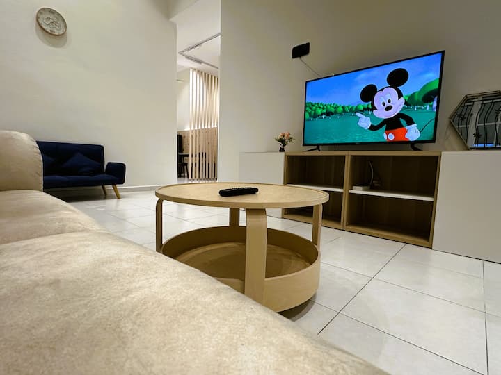 Yes Homestay @ Kulai Near Jpo/airport (8pax-3r2b) - Kulai