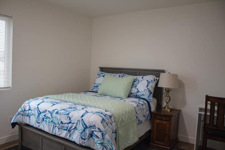 Modern 1br Suite + Secure Parking | Near Bart - Berkeley, CA