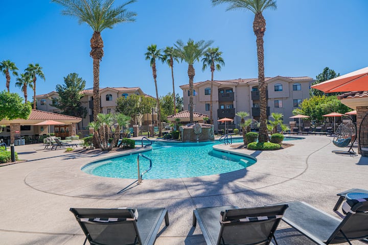Stylish 1-br Escape With Heated Pool&top Amenities - Tempe, AZ