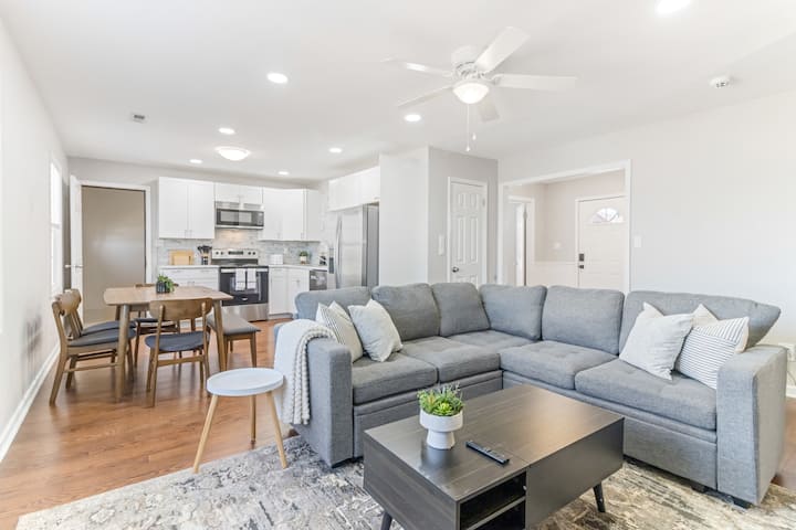 Work & Relax | Spartanburg Home | 10 Guests | Wifi - Spartanburg, SC