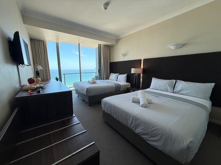 Ocean Duo Retreat | Lvl 22 Studio With Ocean Views - Broadbeach