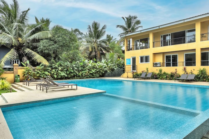 Chic Candolim Retreat With Pool - Goa