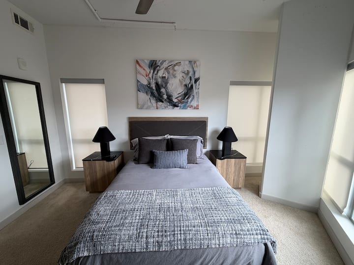 Downtown Nashville 1br By Broadway/pool & Parking - SoundWaves at Gaylord Opryland, Nashville