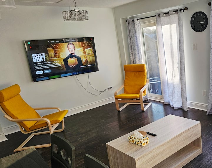 Entire Detached House; 1 Bedroom; Not Shared - Oshawa