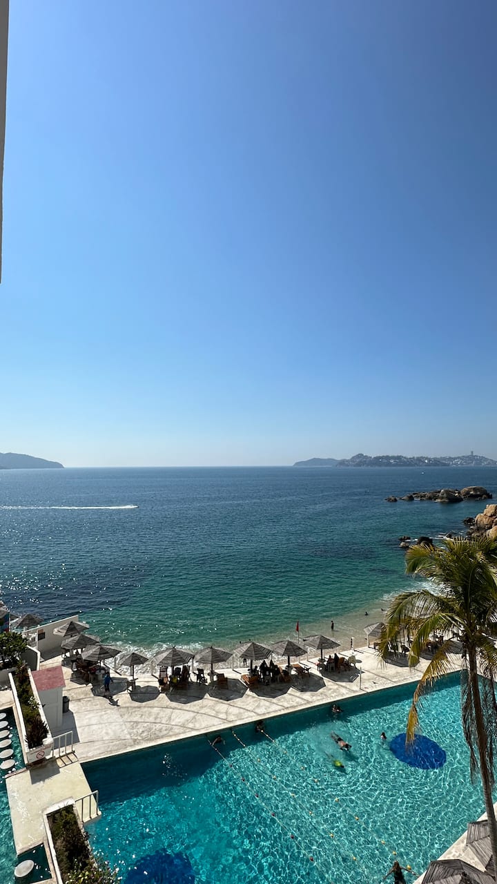 Condominio Acapulco A Pie De Playa - Acapulco