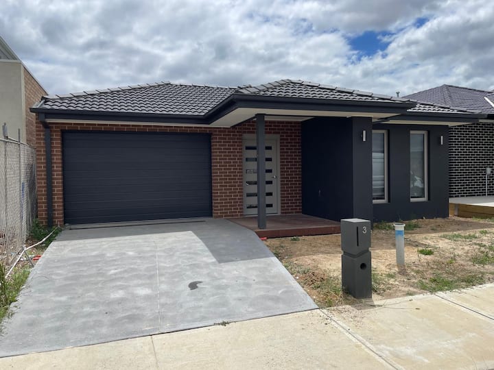 Southeastern Retreat - Clyde North