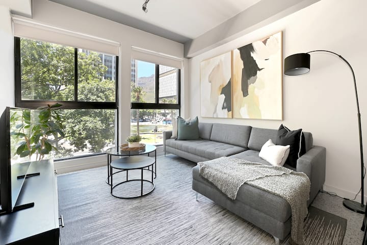 Stylish 1bed At The Duke | Rooftop Pool & Views - Camps Bay