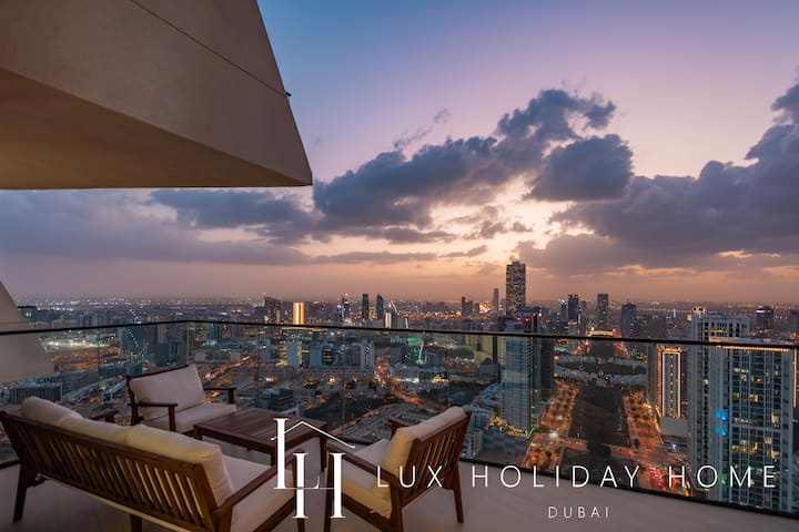 Lux | The Phantom Sky Pool Suite - Dubai