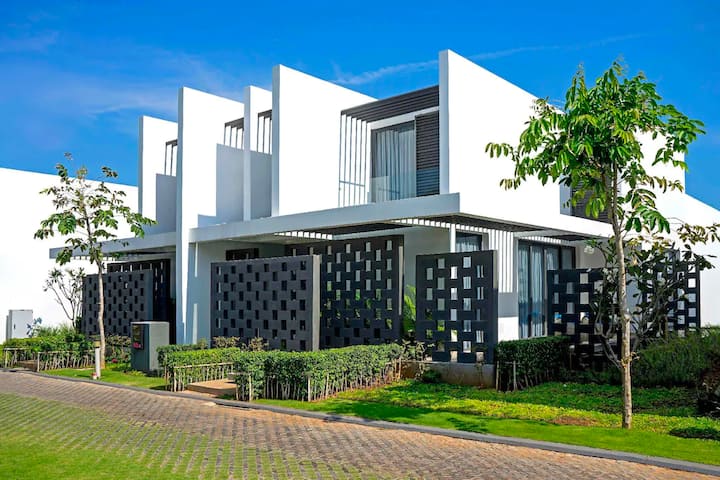 Oceanami Luxury 3-bedroom Villa & Beach Club - Đất Đỏ District