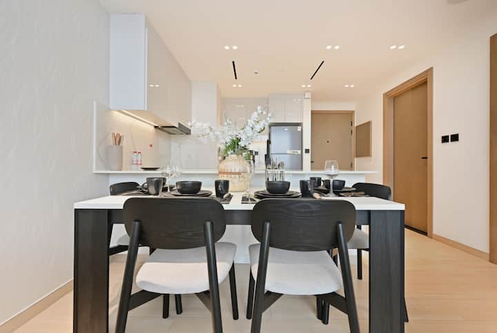 Chic 1br Oasis | Serene & Private - Dubai