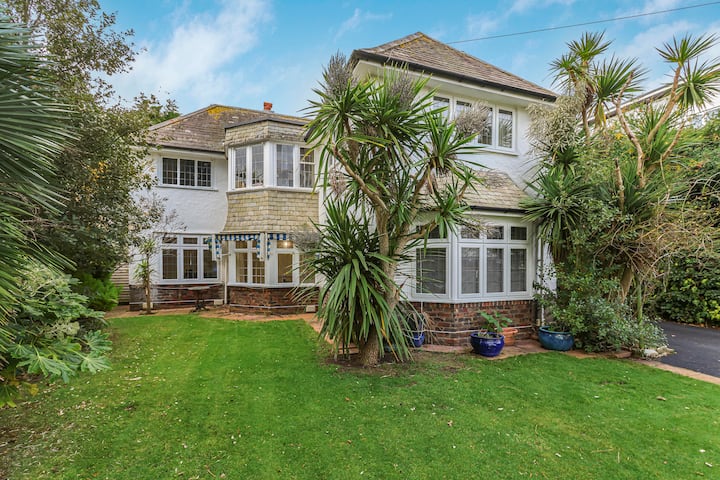“Sobo House” Beach Front-pet Friendly - Highcliffe