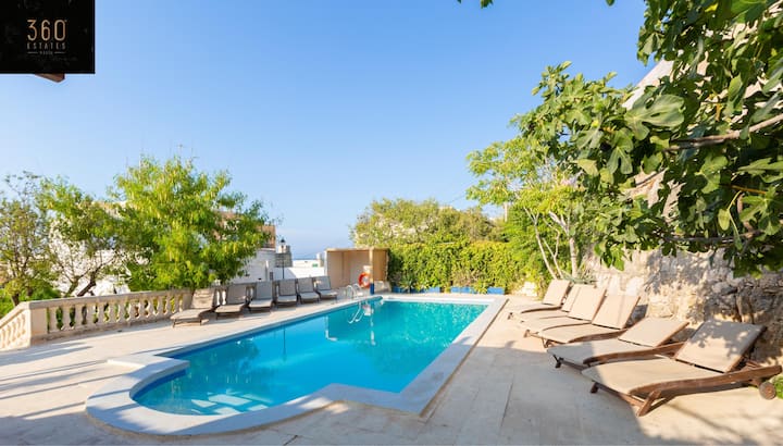 Seaside Serenity – St. Paul’s Bay Villa With Pool - マルタ