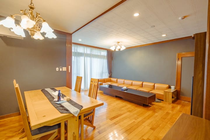 【箱根・小涌谷】天然温泉かけ流し 自然とアートに囲まれる一軒家貸切 - Hakone