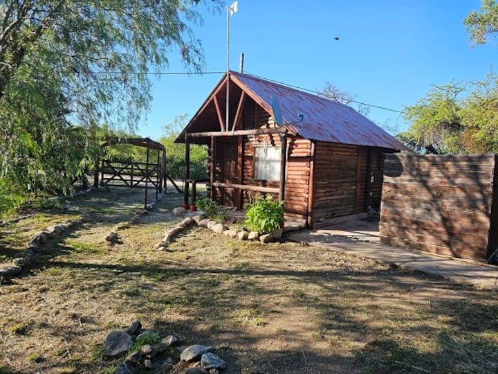 Cabaña Monoambiente De Tronco - Merlo