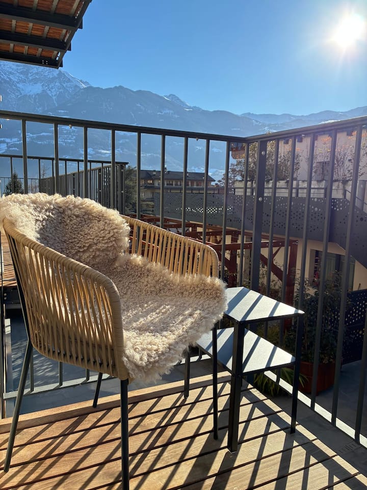 Nuovo Bilocale Con Balcone Panoramico E Posto Auto - Aosta