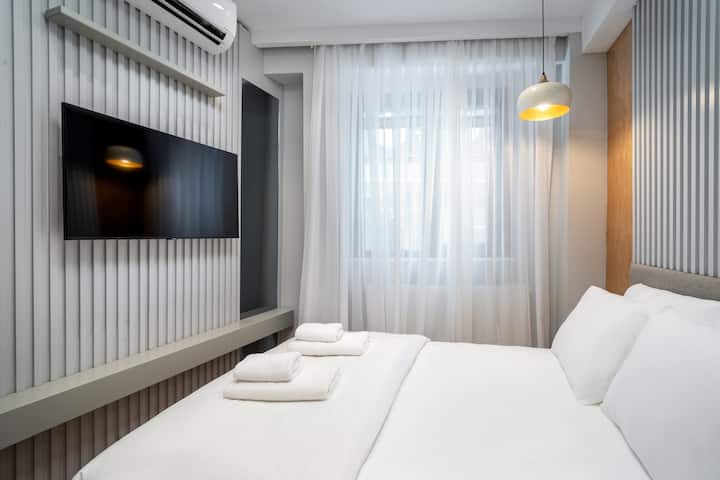 Budget Room In The Heart Of Taksim | Ground Floor - Istanbul