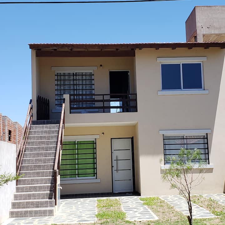 Alquilo Dep Planta Alta A Cuadras 3 De La Playa - Santa Teresita