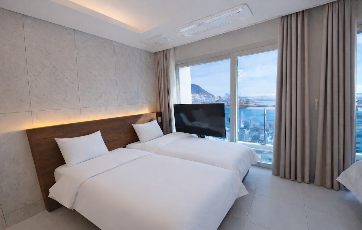 Magnum Nampo Hotel/#Ocean View Room/#1 minute from Jagalchi Market/# ...