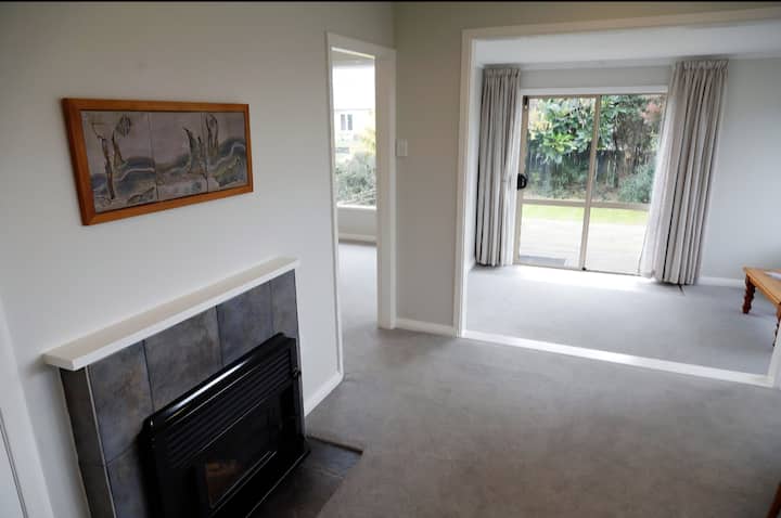 Peaceful Private Room In A Welcoming Home - Palmerston North