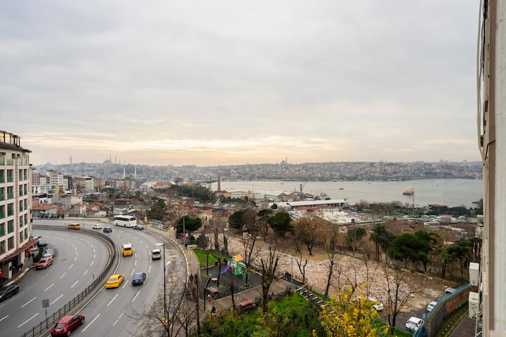 Magnificent Views/near Istiklal Avenue&galata Towr - Beyoğlu