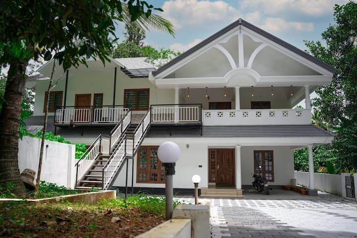 Easylife - Munnar Retreat - Munnar