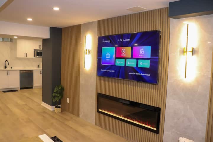 Large Walk-out Private Apartment In Richmond Hill - Aurora