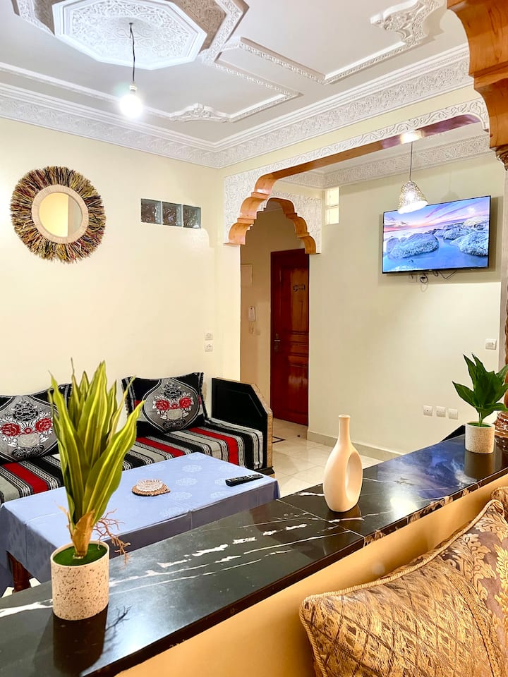 Spacious 2br • Walk To Beach• Wifi • Free Parking - 索維拉