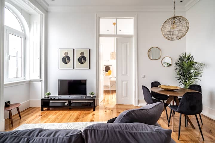 Lavatera Black Apartment, Santarém, Portugal - Almeirim