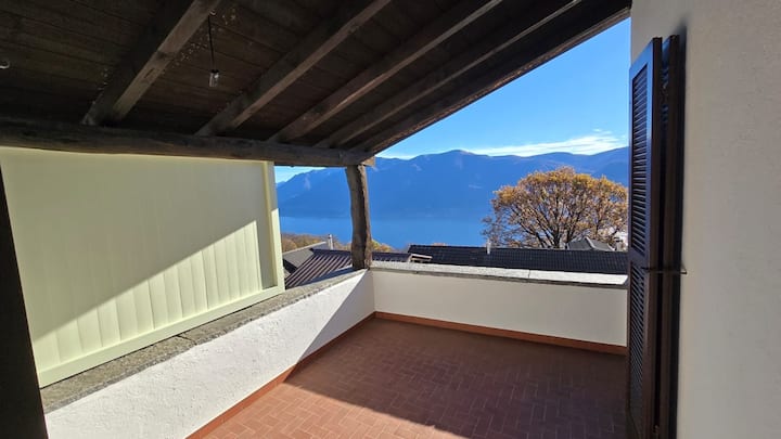 Ferienhaus Mit Traum-aussicht Auf Lago Maggiore - Brissago