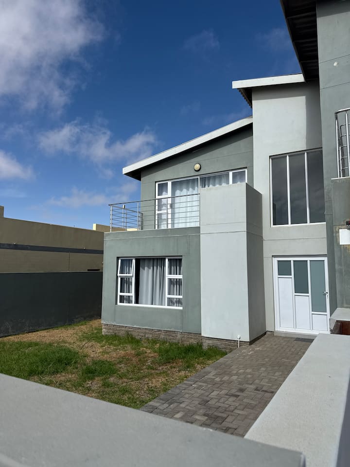 5 Bedroom House In Ocean View, Swakopmund. - Swakopmund
