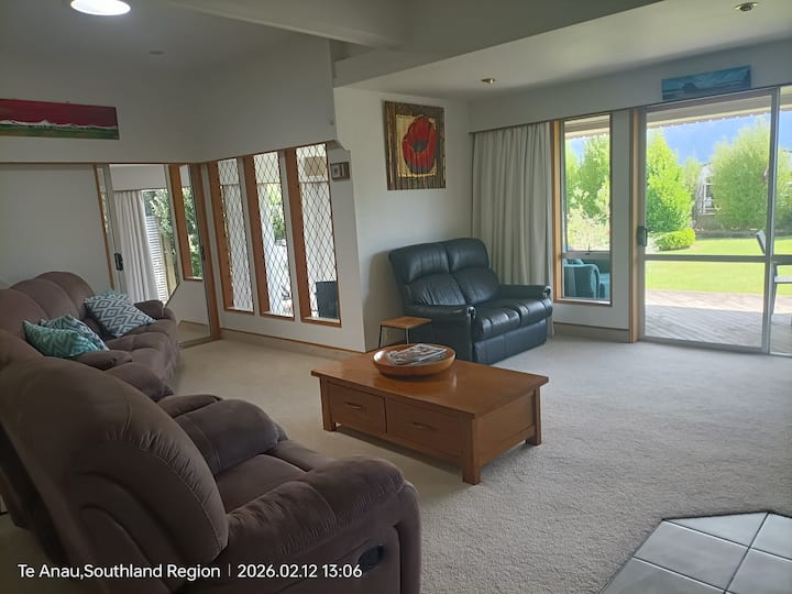 Matai St - (3 Bedroom House) - Te Anau