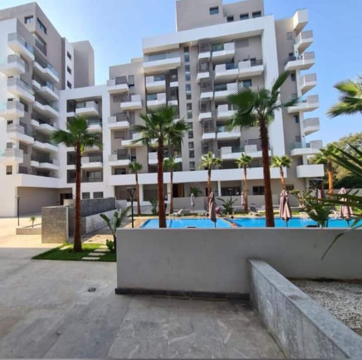 Luxurious 2 Bed 2 Bath At The Heart Of Vibrant Cfc - Casablanca