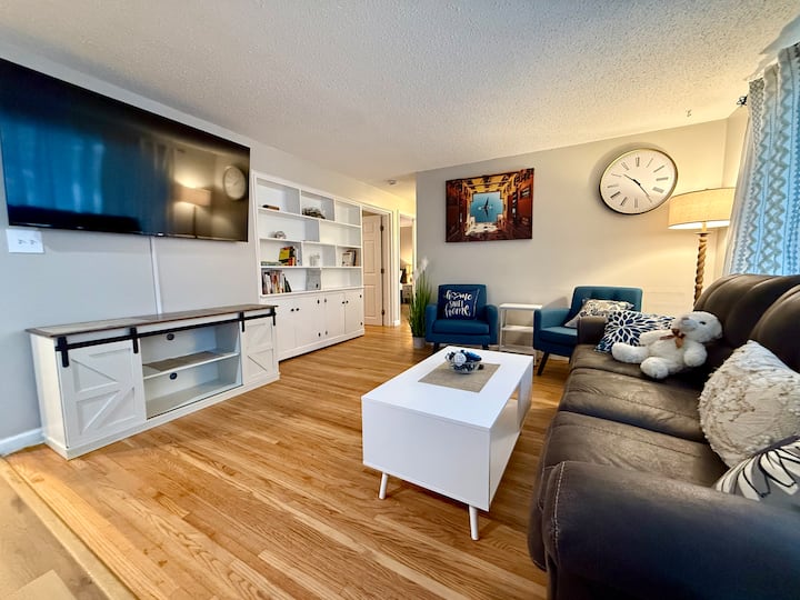 New*clean*3bdrm*centrally Located*free Parking*a/c - University at Buffalo, Buffalo